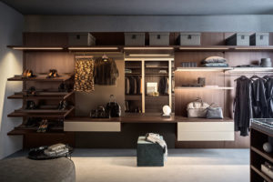 walk in closet Anteprima Pianca