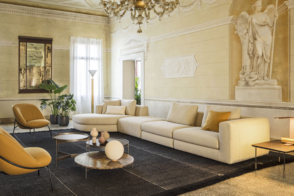 Tobias, modular glamour sofa, design by Pier Luigi Frighetto