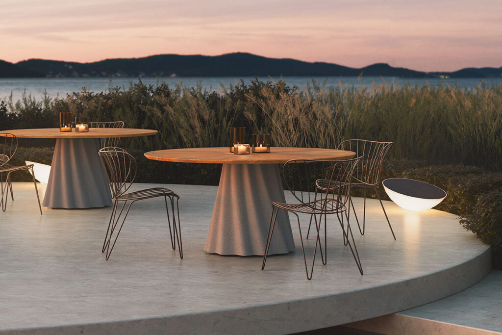 Onda, outdoor table, design Pier Luigi Frighetto