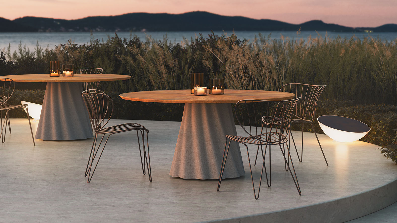Onda, outdoor table, design Pier Luigi Frighetto